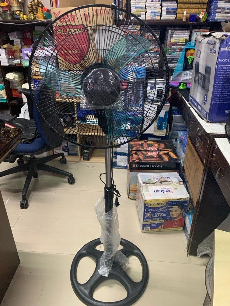 Astron 16" Blaze Stand Fan, Furniture & Home Living, Lighting & Fans ...