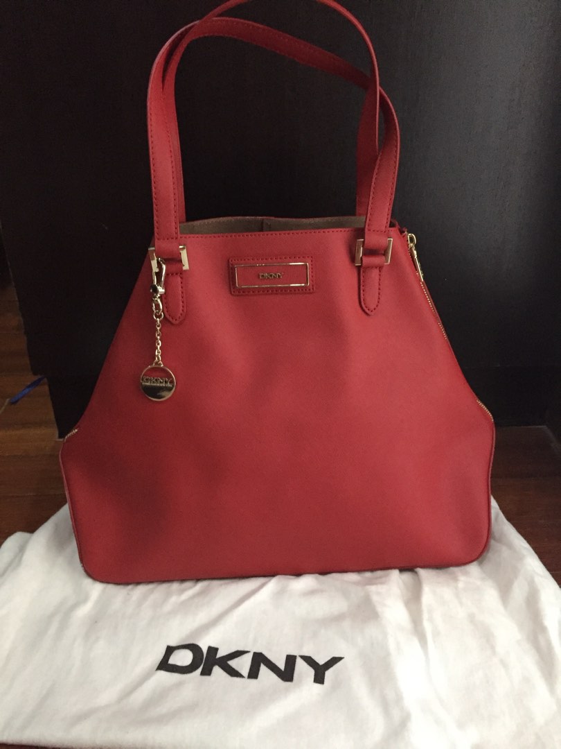 DKNY 2 way bag with detachable small pouch, Luxury, Bags & Wallets on Carousell