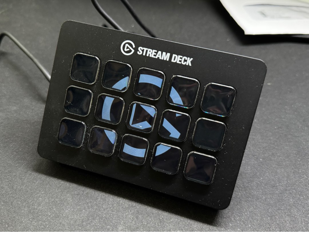 Elgato Stream Deck (15 macro keys), 電腦＆科技, 電腦周邊及配件, 電腦鍵盤及相關產品 - Carousell