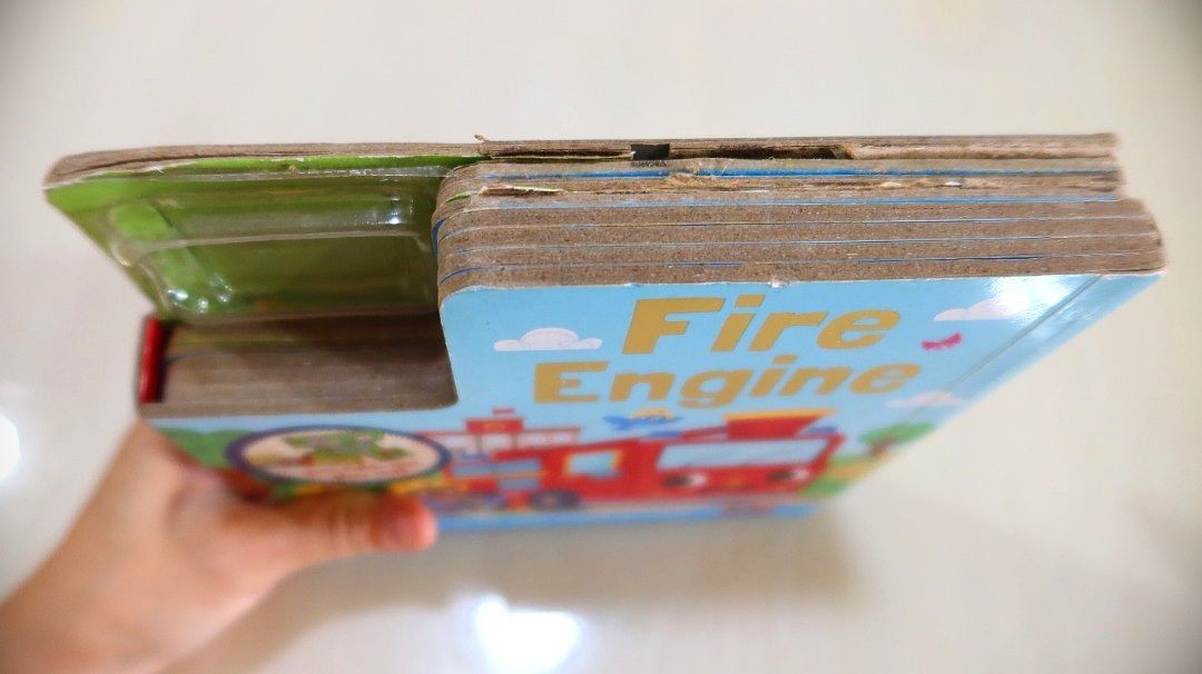 Fire Engine Board Book by Igloo Books for 3yo and above kids, Hobbies ...