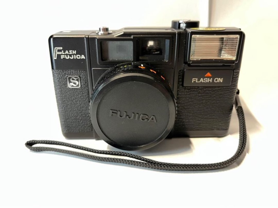 Flash fujica S 35mm film camera, Photography, Cameras on Carousell