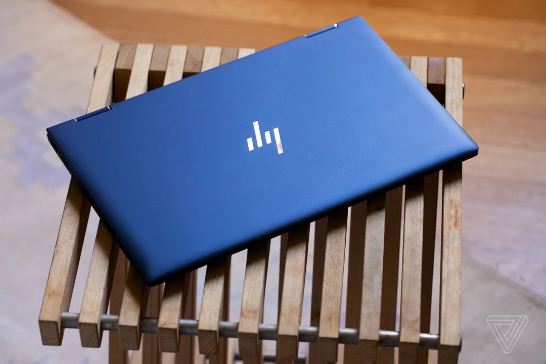 HP Dragonfly G1 with inbuilt privacy screen, Computers & Tech, Laptops ...