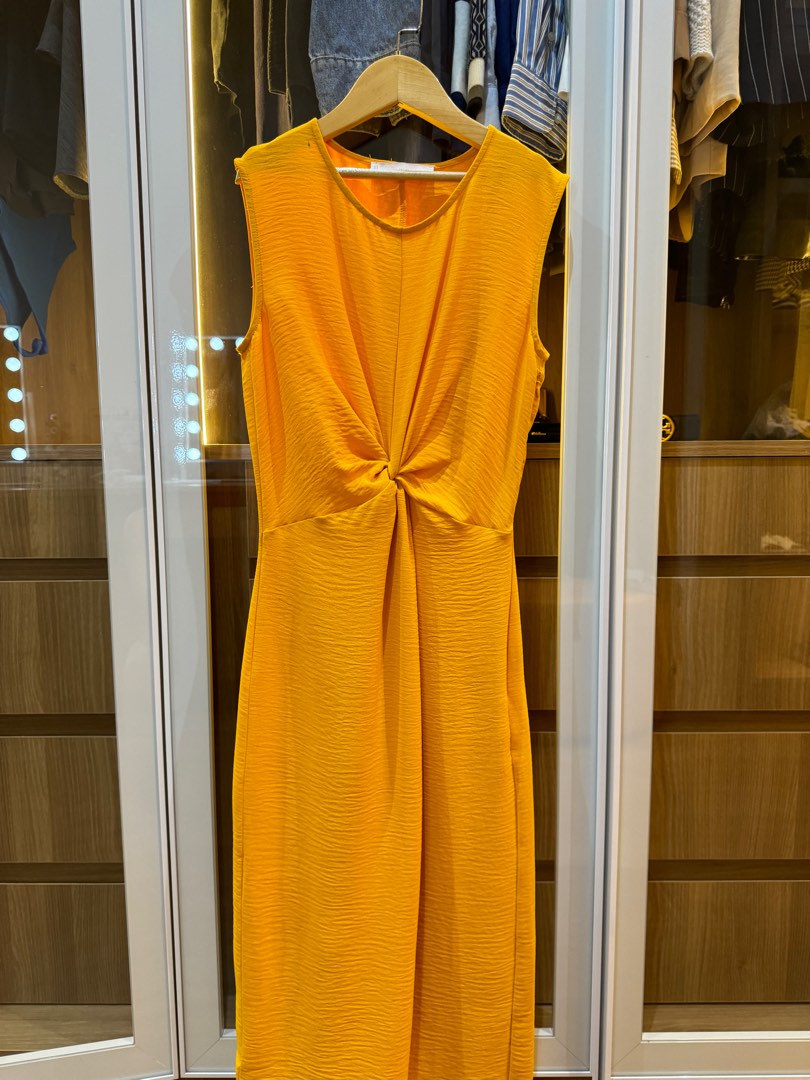 Mango Yellow Textured Midi Dress, Women's Fashion, Dresses & Sets ...