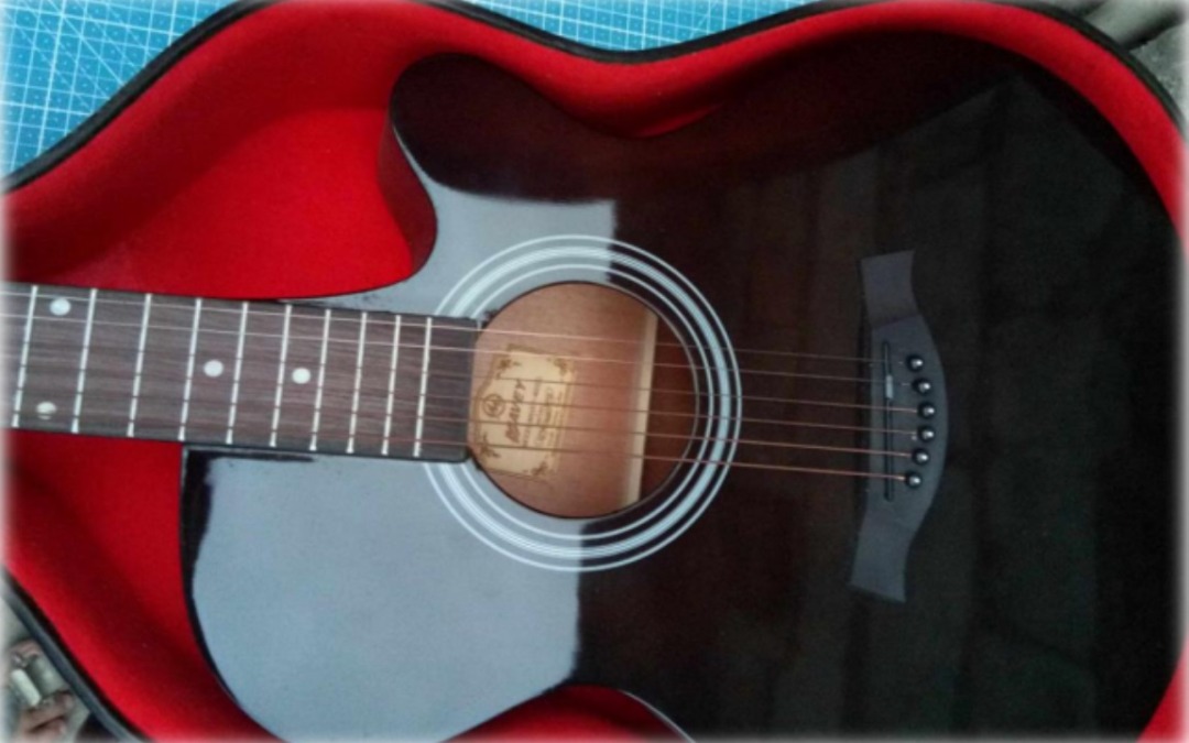 Mavey 40' Solid Spruce Wood with Built ' in 5 way Equalizer Pickup and ...