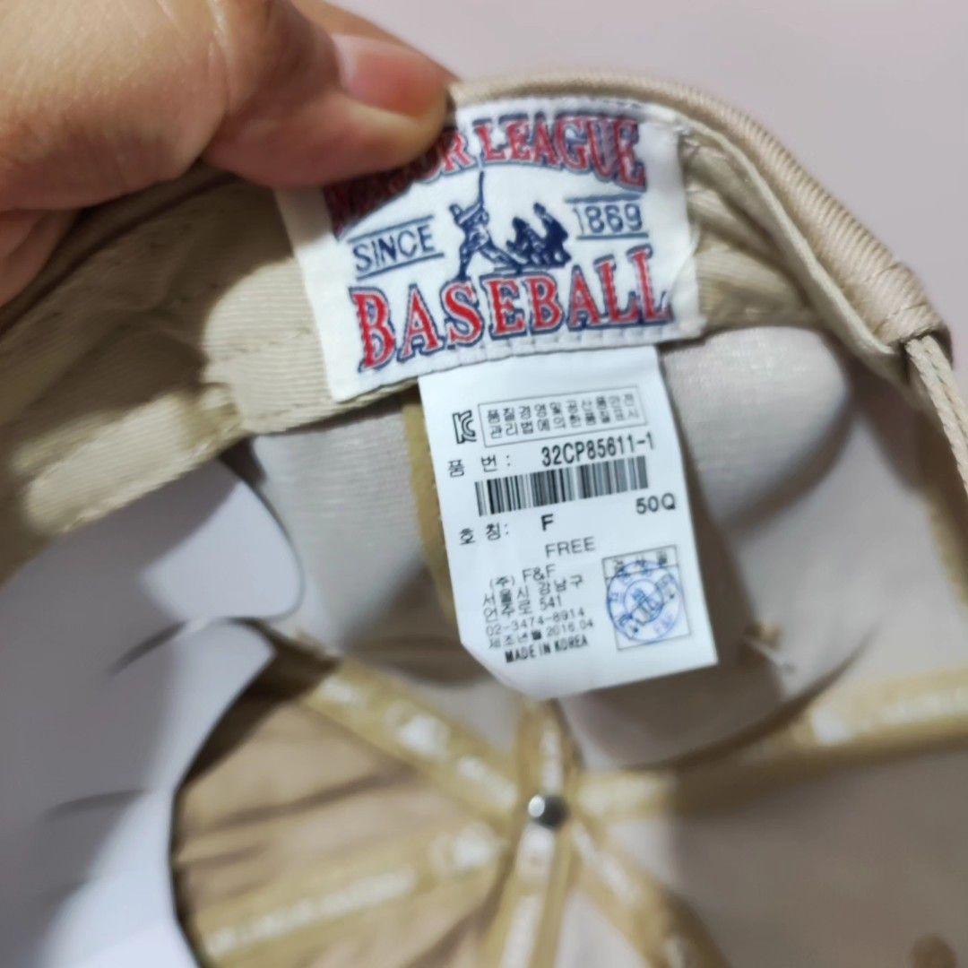 MLB KOREA TINY LOGO with hang tag Cream, Women's Fashion, Watches ...