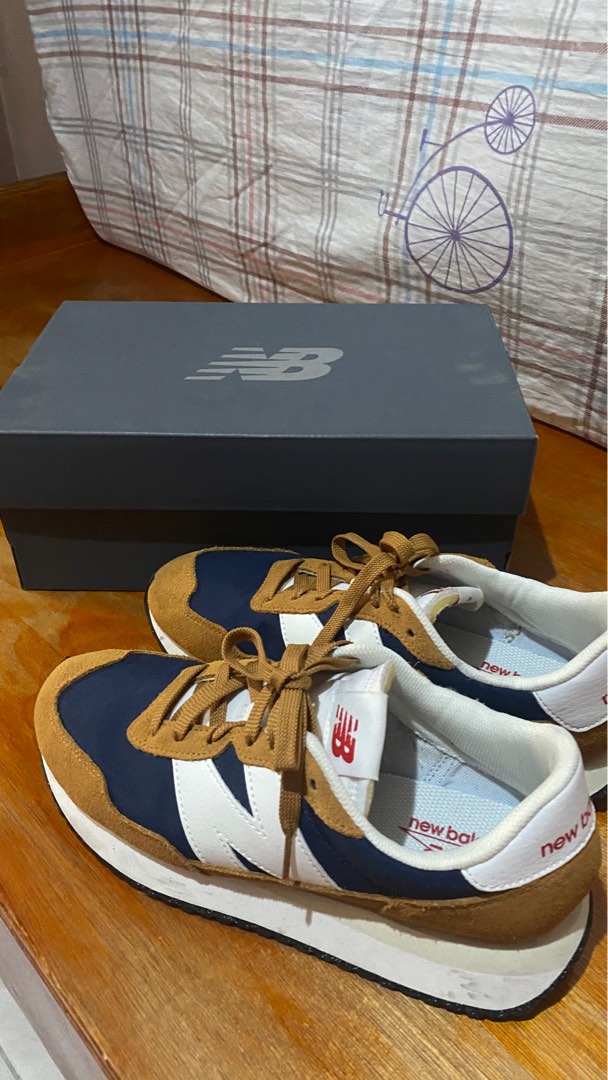NEW BALANCE 237, Men's Fashion, Footwear, Sneakers on Carousell