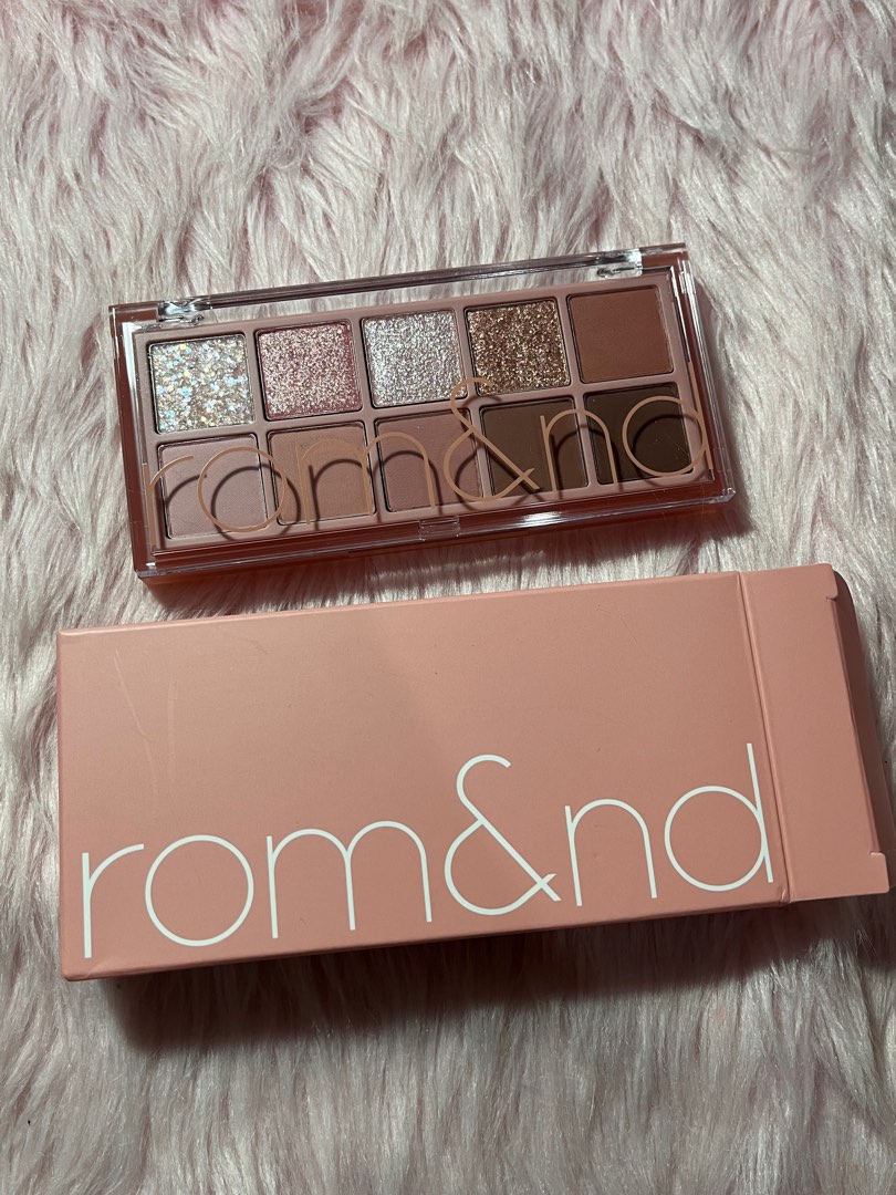 New Romand Eyeshadow Palette in Rosebud Garden, Beauty & Personal Care ...