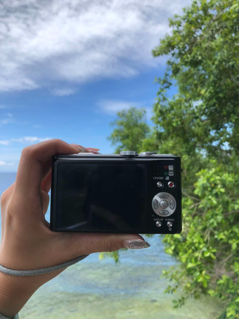 Panasonic Lumix Dmc-ZS7 In black, Photography, Cameras on Carousell