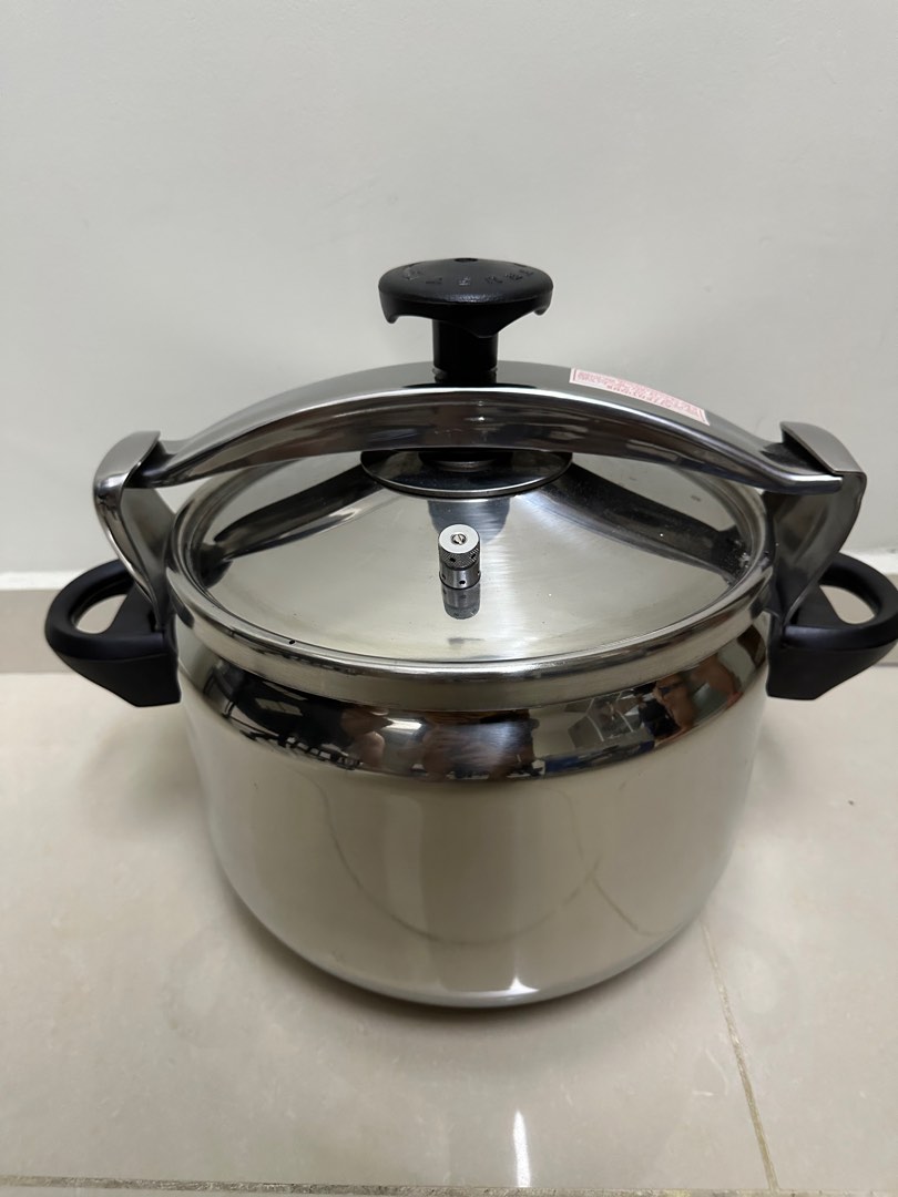 Pressure Cooker 11 Litre, TV & Home Appliances, Kitchen Appliances ...
