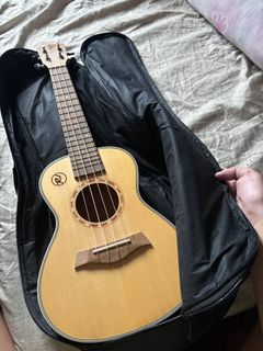 Ukulele, Hobbies & Toys, Music & Media, Musical Instruments on Carousell