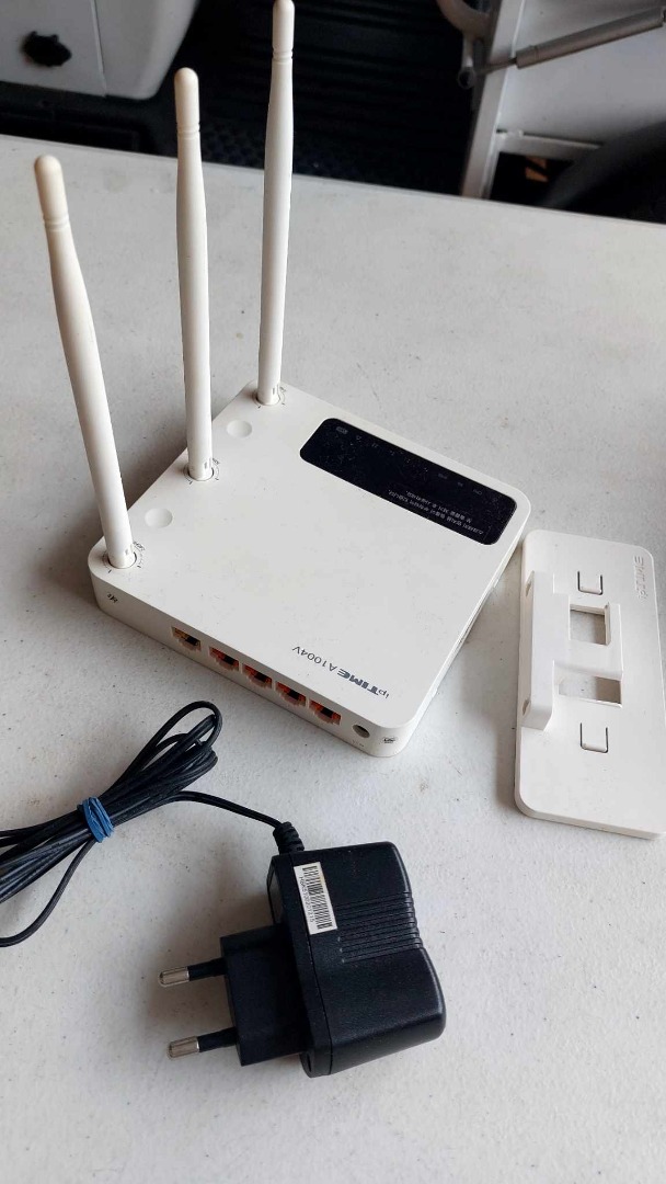 Router ipTIME A004V Korean brand, Computers & Tech, Parts & Accessories, Networking on Carousell