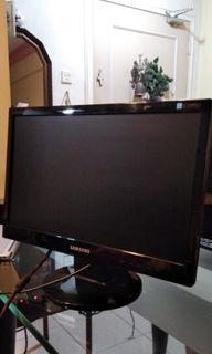 Samsung SyncMaster 21.5” LCD Monitor, Computers & Tech, Parts ...