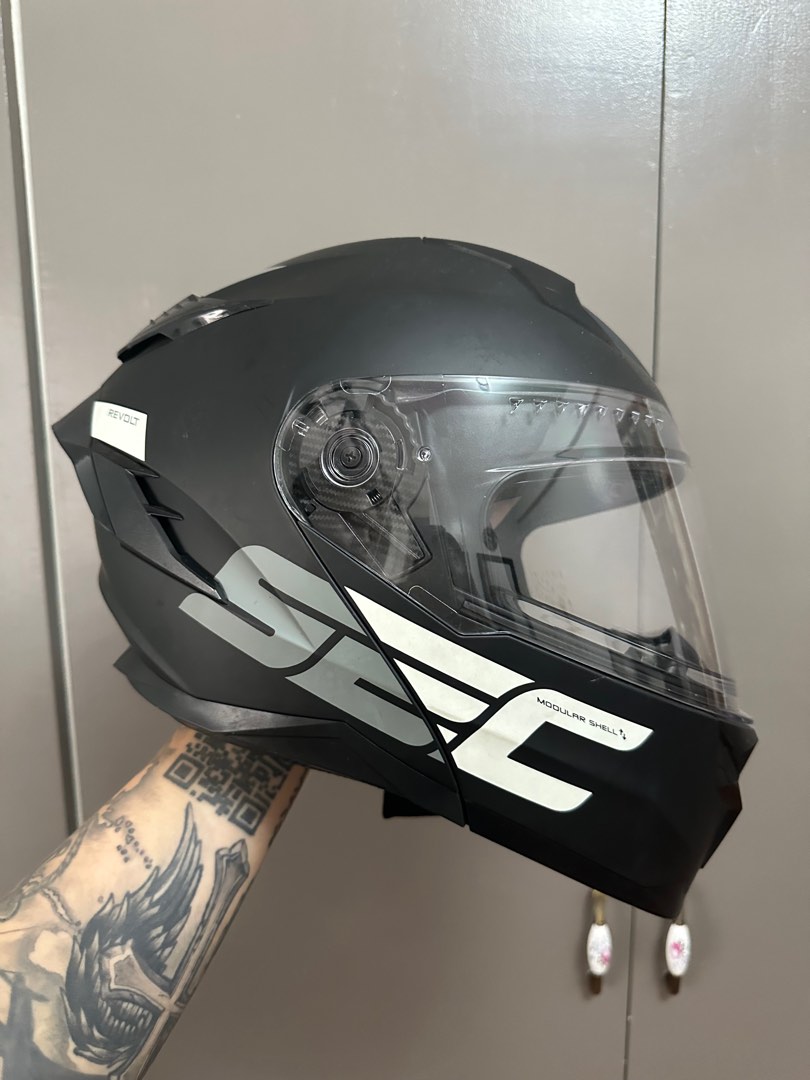 SEC Revolt Modular Helmet, Motorbikes, Motorbike Parts & Accessories ...