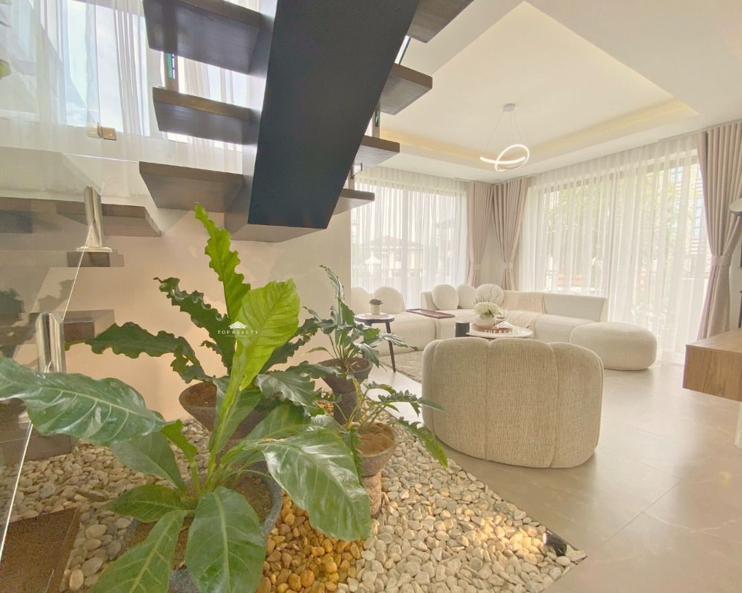 South Forbes Mansions House for Sale, Brand New 2-storey House Bali ...