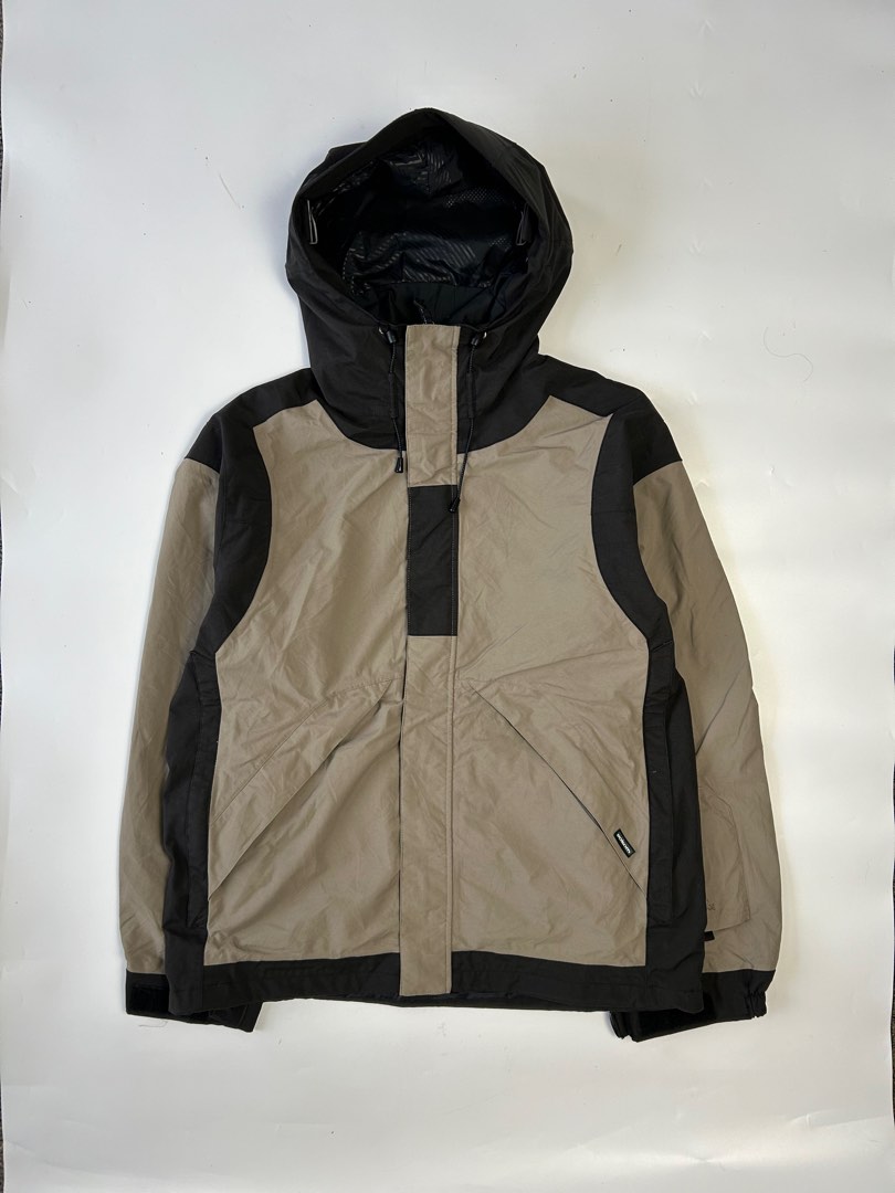 VOLCOM X GOPCORE WINDBREAKER, Men's Fashion, Coats, Jackets and ...