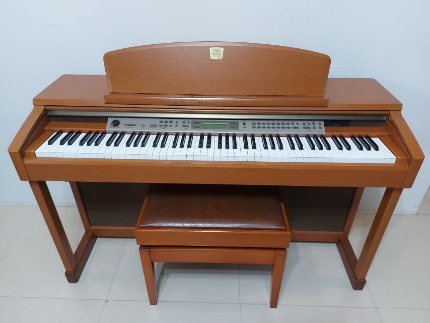 Yamaha Clavinova CLP-170 Digital Piano, Hobbies & Toys, Music & Media ...