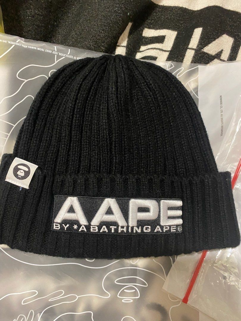二手 古著 Aape 毛帽 保暖帽 cap size m 57 cm bape, 他的時尚, 手錶及配件, 帽子在旋轉拍賣