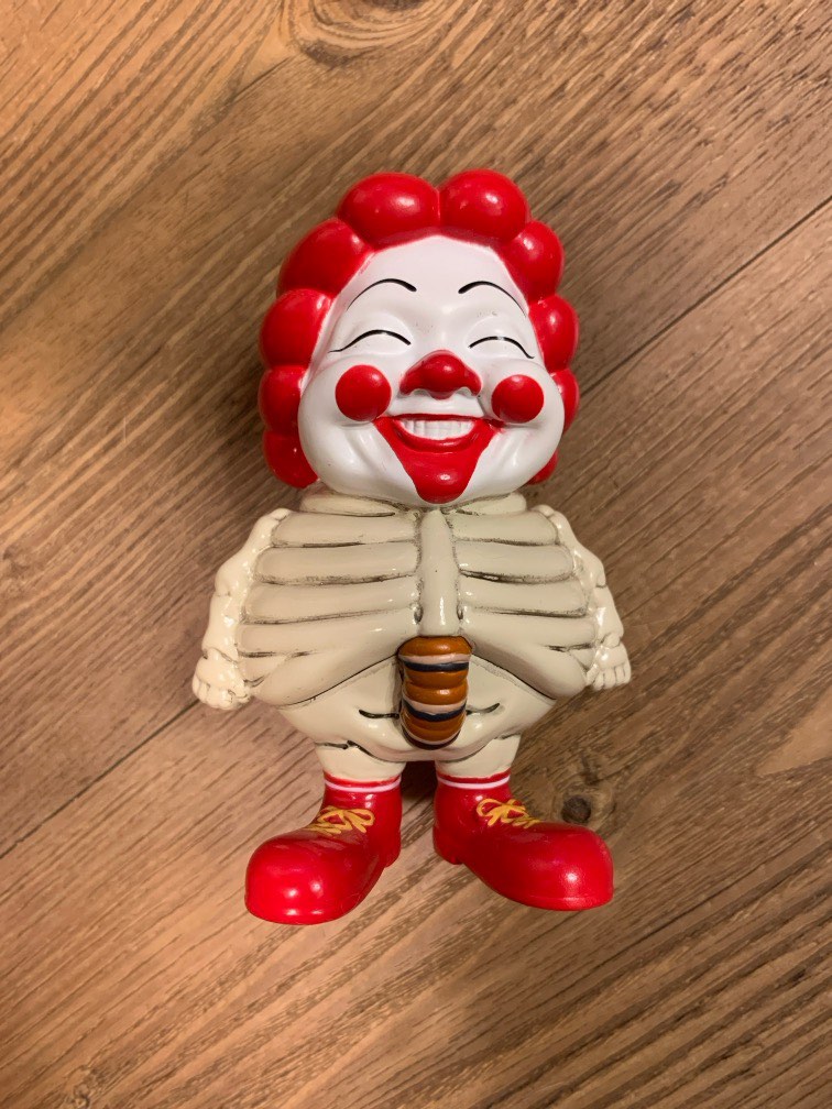 新淨 Ron English MC Supersized Mini 麥當勞叔叔 Figure, 興趣及遊戲, 玩具 & 遊戲類 - Carousell