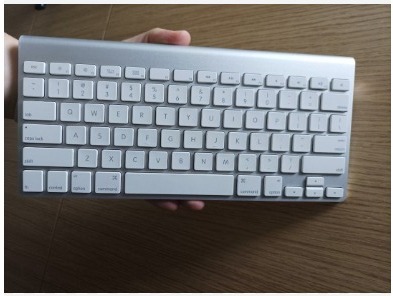 Apple magic keyboard 1st gen (AA battery), Computers & Tech, Parts ...