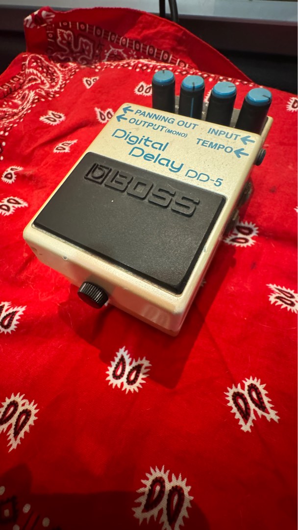Boss DD-5 Digital Delay Pedal, Hobbies & Toys, Music & Media, Musical ...