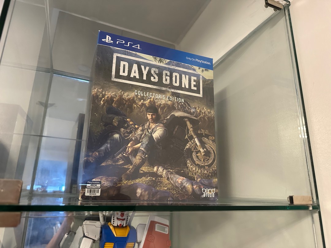Days Gone Collectors Edition Outer box opened, Video Gaming, Video ...