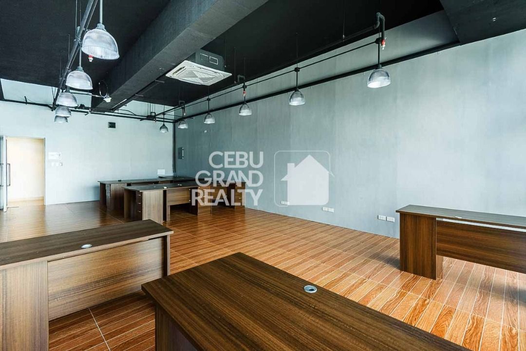 Expansive 61 SqM Modern Office Space with in Latitude Corporate Center ...