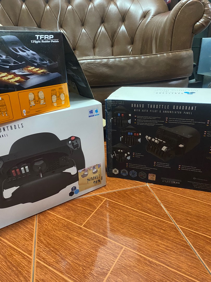 Flight Sim Gear Bundle: Honeycomb Alpha Yoke, Bravo Throttle Quadrant ...