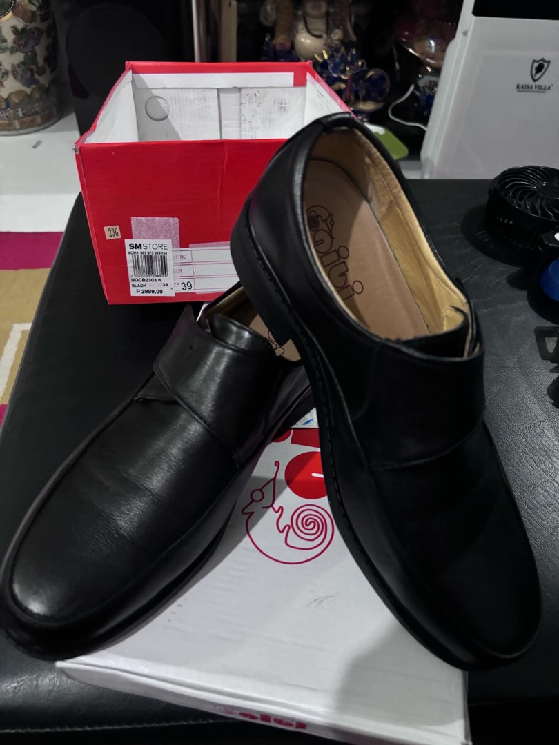 GIBI school shoes, Men's Fashion, Footwear, Casual Shoes on Carousell