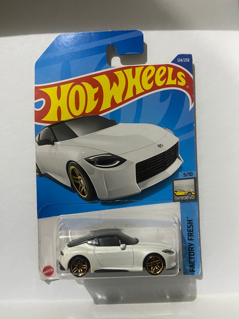 Hot Wheels 2022 HW Factory Fresh 5/10 White Nissan Z Proto New For 2022 ...