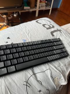 Clix 60% black and red Matrix keyboard, Computers & Tech, Parts ...