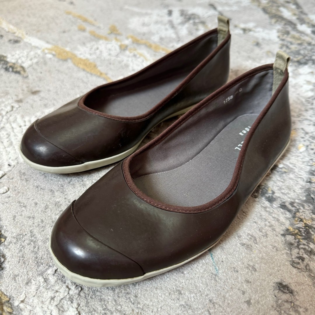 Margaret Howell Idea Slip On Shoes, Women's Fashion, Footwear, Flats on ...