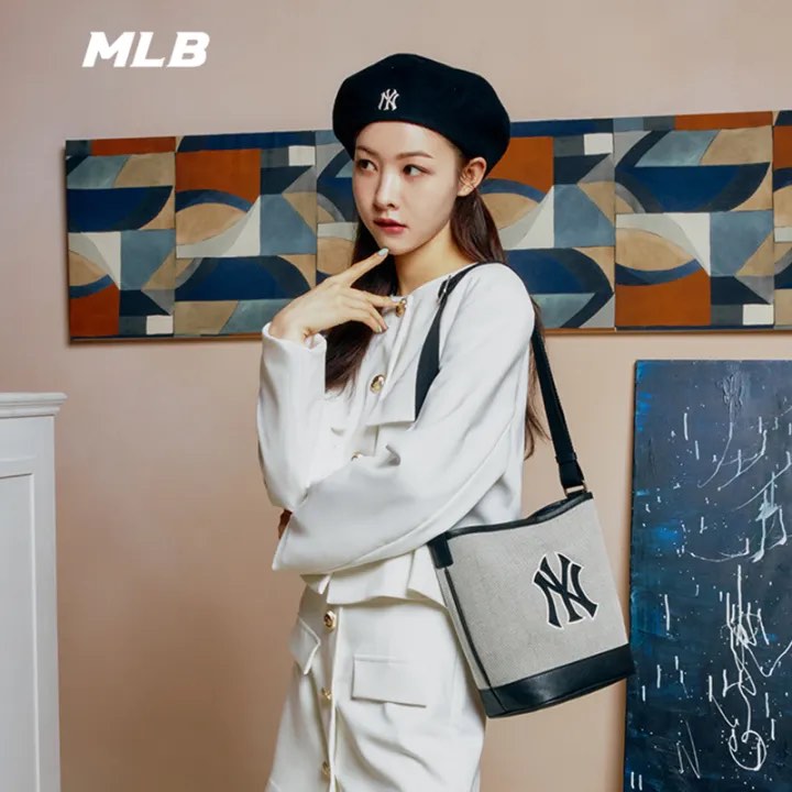 MLB bucket Bag NY‼️Last pc, Women's Fashion, Bags & Wallets, Cross-body ...