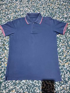 Polo shirt uniqlo, Fesyen Pria, Pakaian , Atasan di Carousell