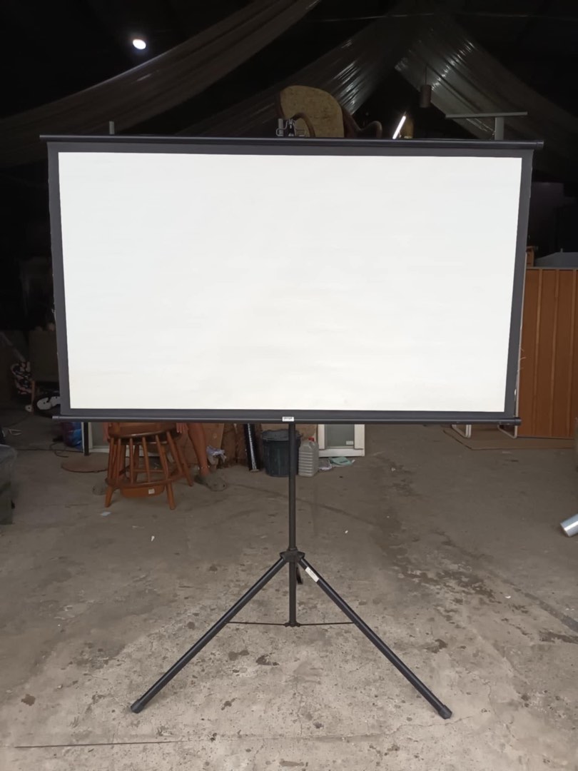 SANWA projector screen w/ tripod stand, TV & Home Appliances, TV ...