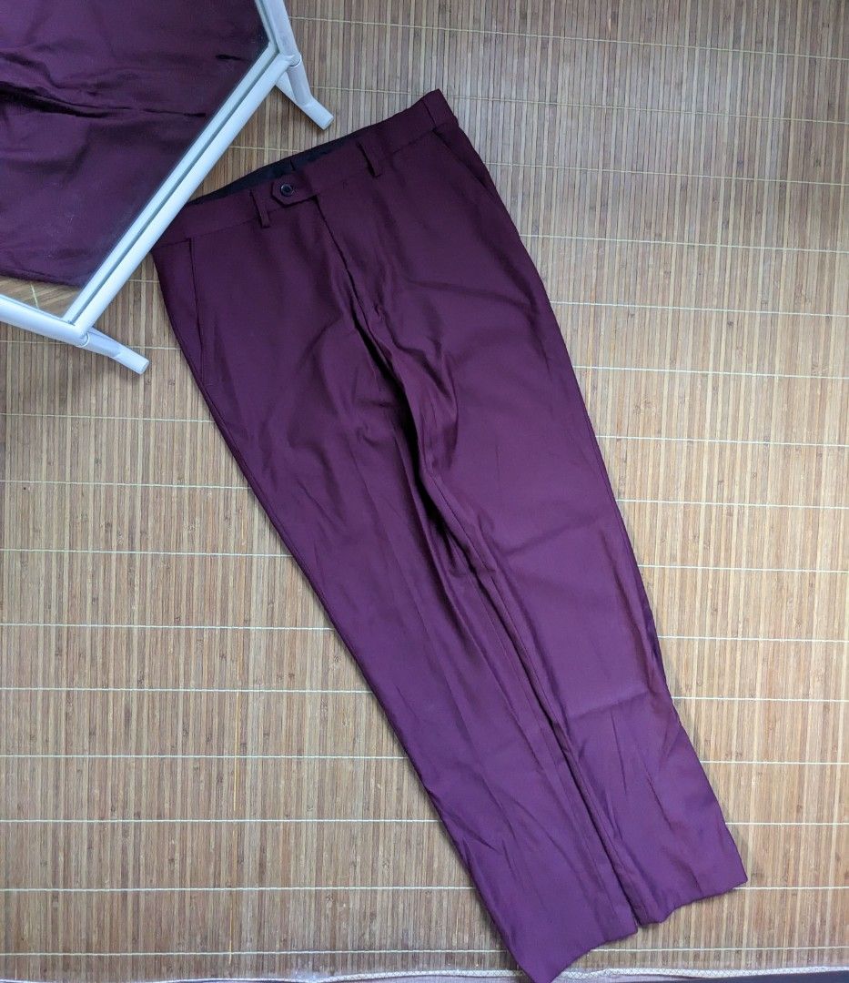 Seluar slack maroon, Men's Fashion, Bottoms, Trousers on Carousell