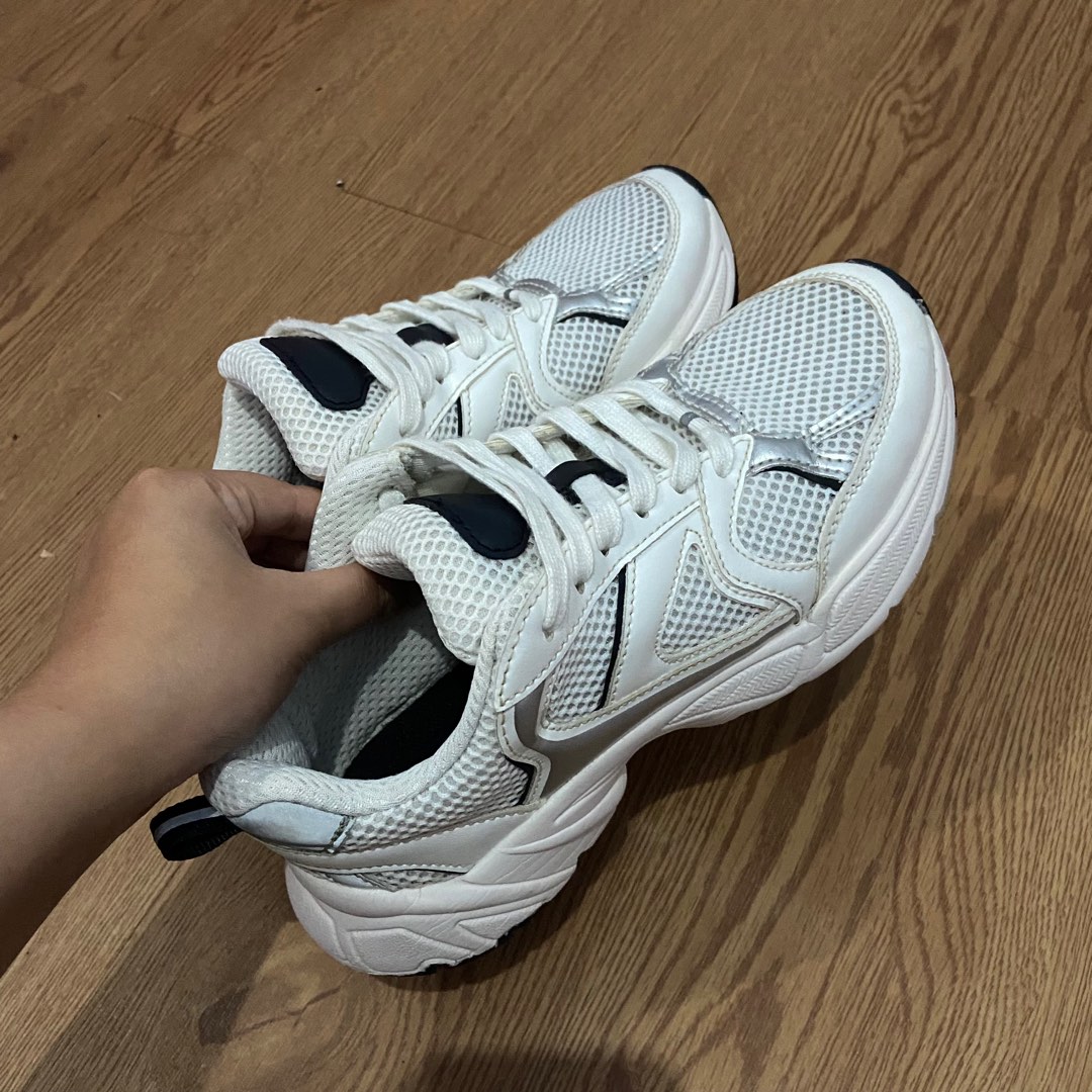 SEPATU SNEAKERS H&M ORIGINAL LOOK LIKE NB 530, Fesyen Wanita, Sepatu di ...