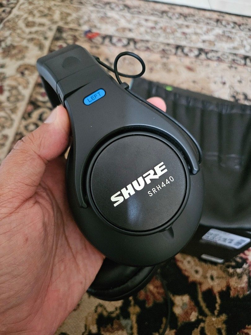 Shure SRH 440 Professional Studio Headphones, Audio, Headphones ...