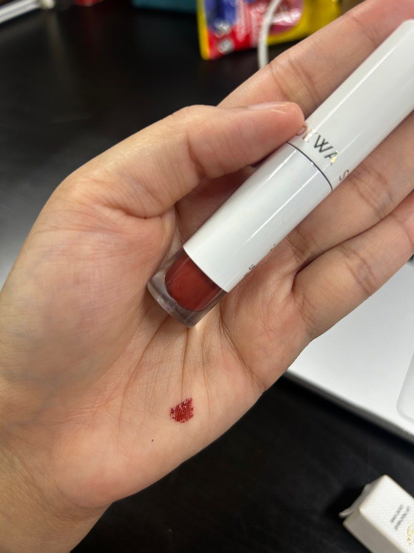 Syedewa Lip shine, Beauty & Personal Care, Face, Makeup on Carousell