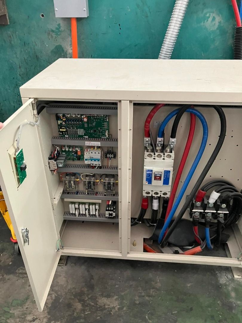 3 Phase AVR Industrial supplier 5-7 yrs ave life Heavy Duty Best 1% ...