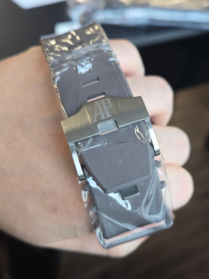 Audemars Piguet Royal Oak Offshore Chronograph Titanium 26400IO AP RO ...