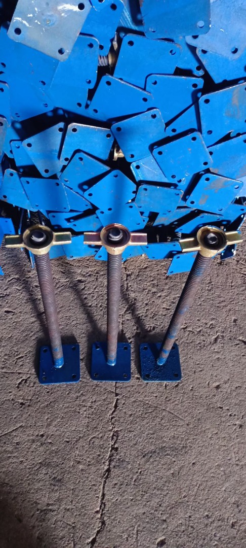 BASE JACK 30x400mm, Commercial & Industrial, Construction & Building ...