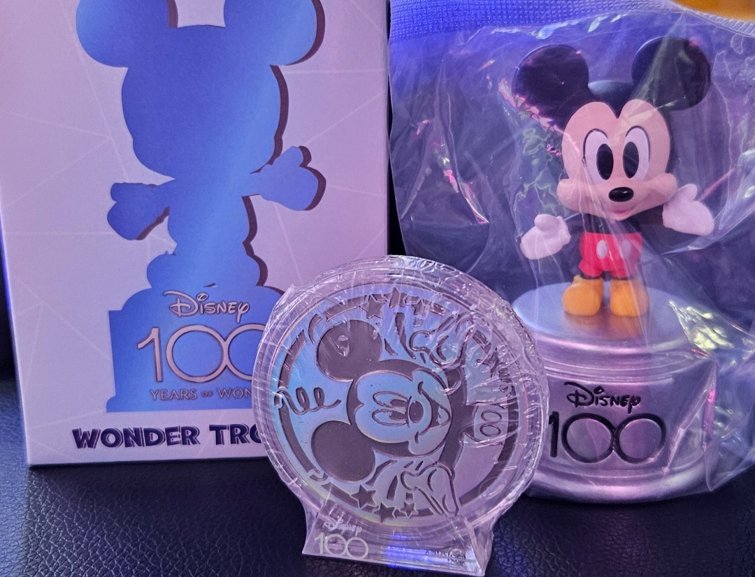 CPCM Disney 100 Trophy Mickey Mouse, Hobbies & Toys, Memorabilia ...