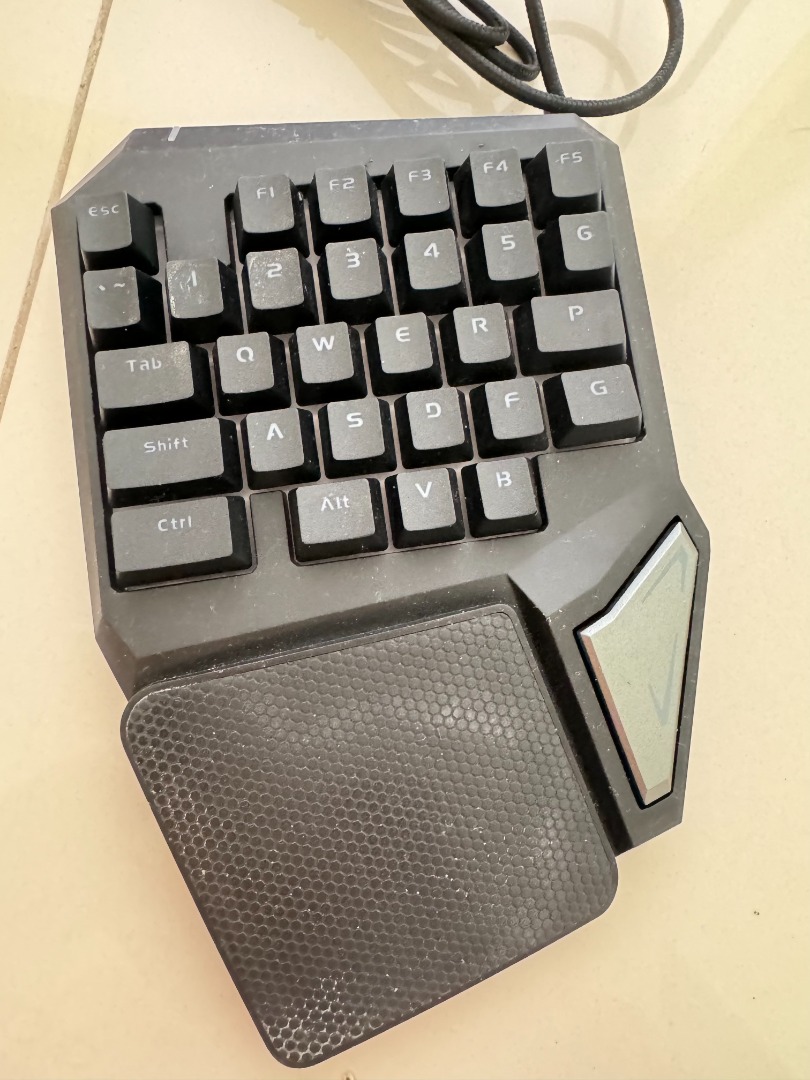 Delux Game Titan T9 Pro Single Handed Gaming Keyboard for PUBG LOL ...