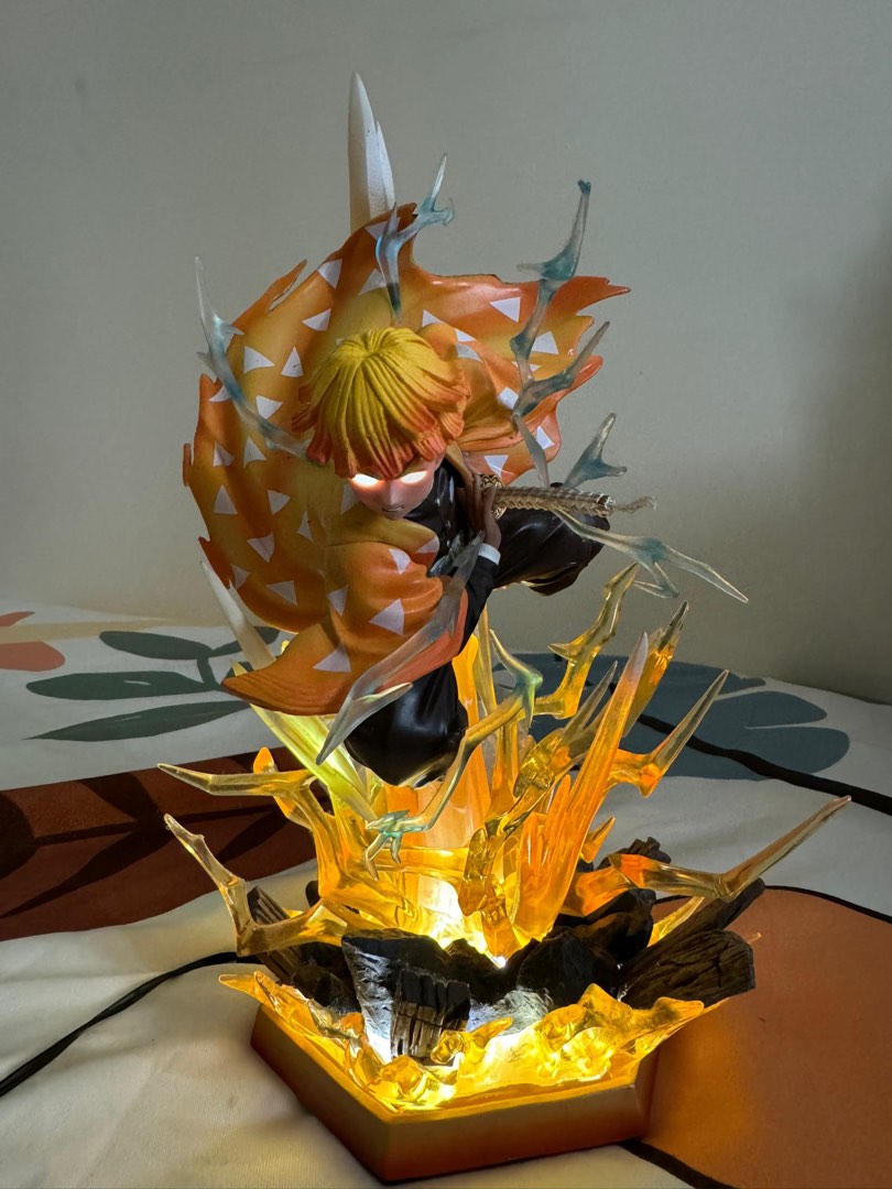 Demon Slayer - Zenitsu Copy Resin (Berlampu), Hobbies & Toys, Toys ...