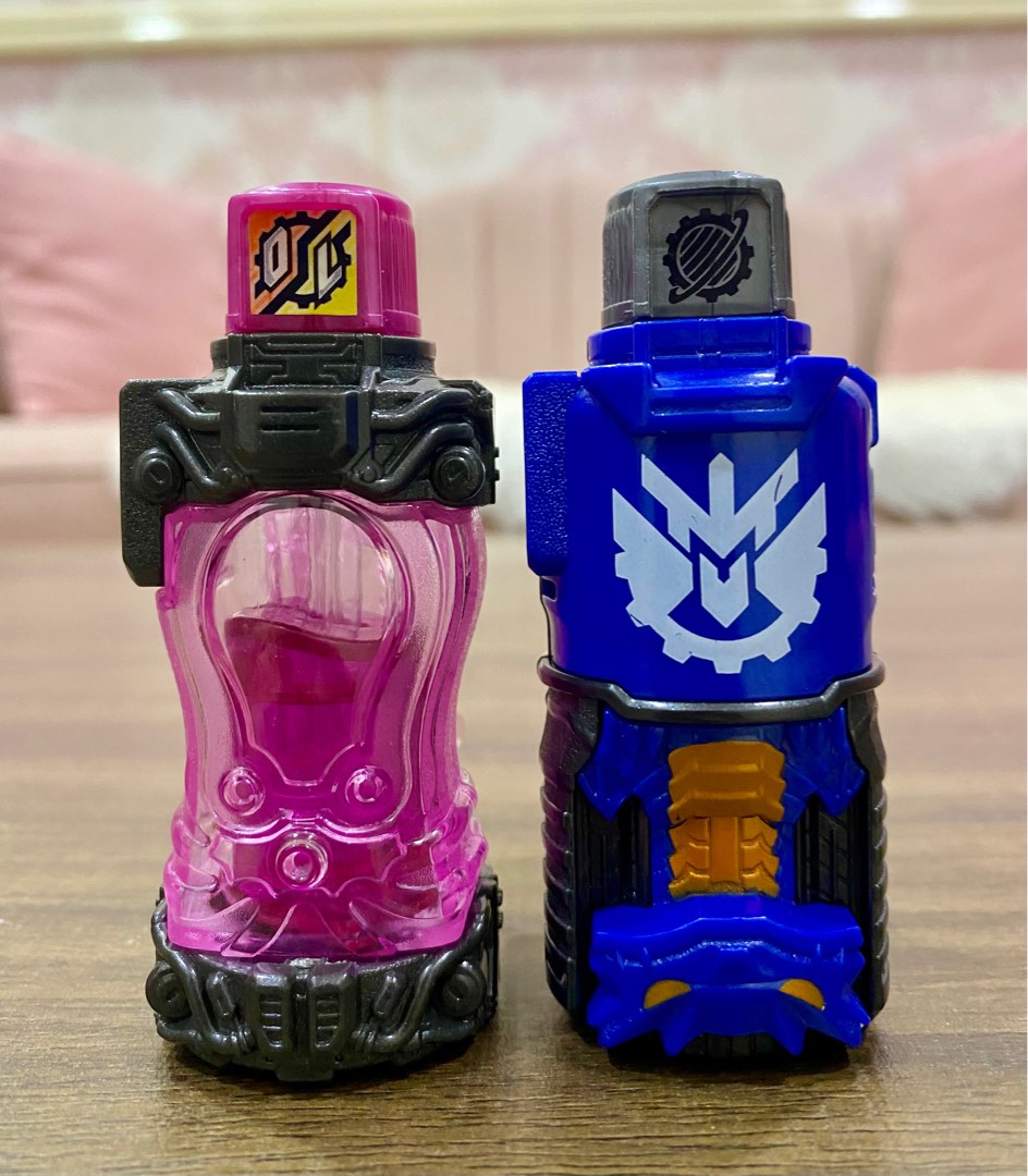 DX Kamen Rider Build sg bottle, Hobbies & Toys, Toys & Games on Carousell