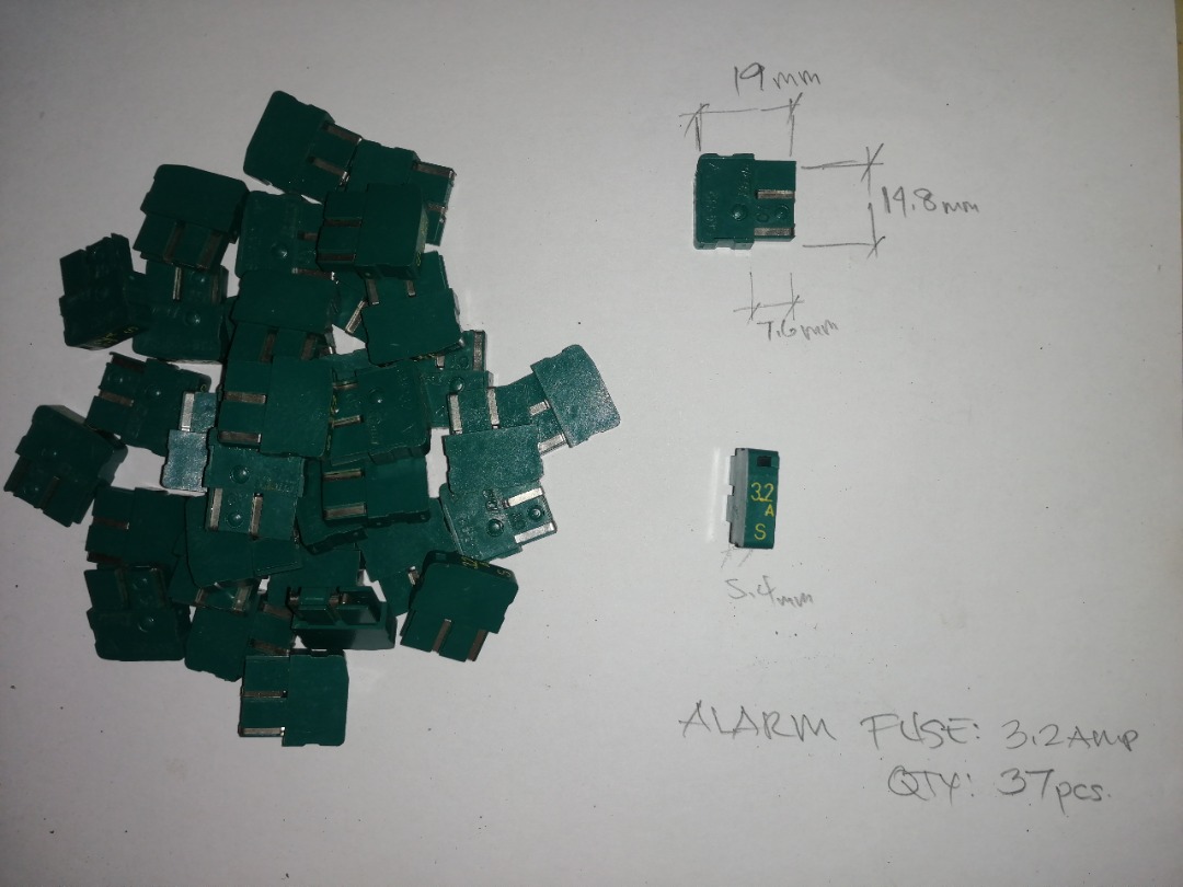 FANUC Alarm Fuse 3.2amp, Commercial & Industrial, Industrial Equipment ...