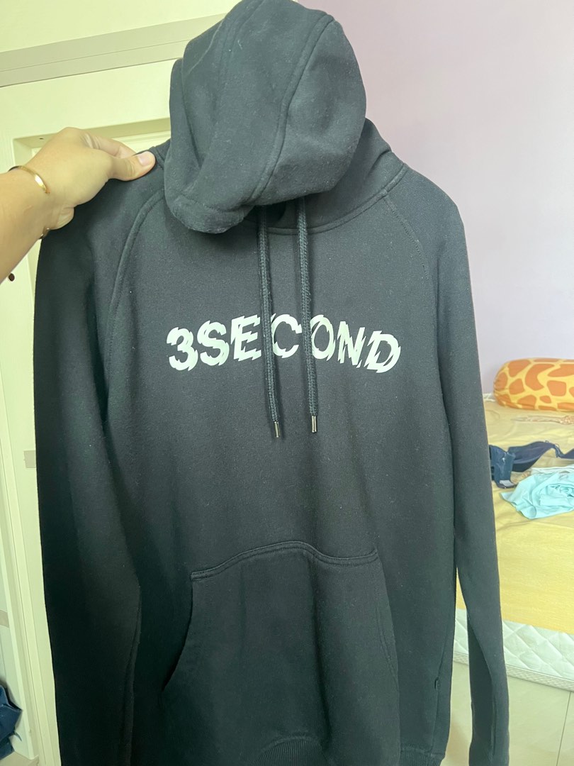 Hoodie 3Second original, Fesyen Pria, Pakaian , Baju Luaran di Carousell