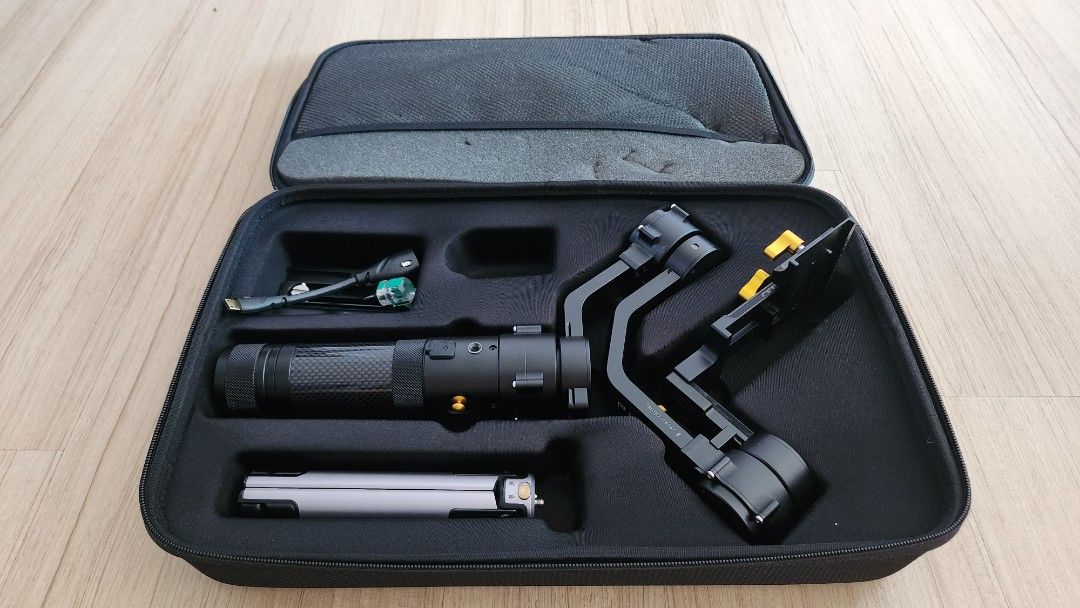 IKAN PIVOT 3 axis gimbal stabilizer, Photography, Photography ...