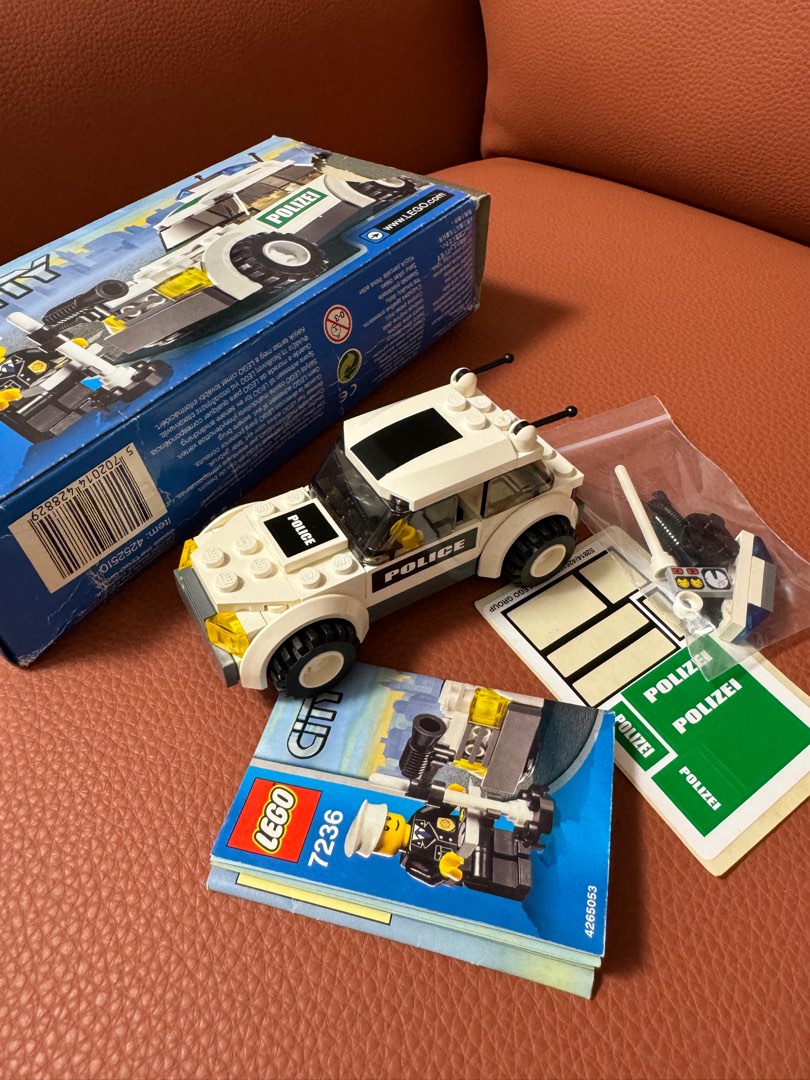 Lego city 7236 police car 警車+測速 2005年產, 興趣及遊戲, 玩具 & 遊戲類 - Carousell