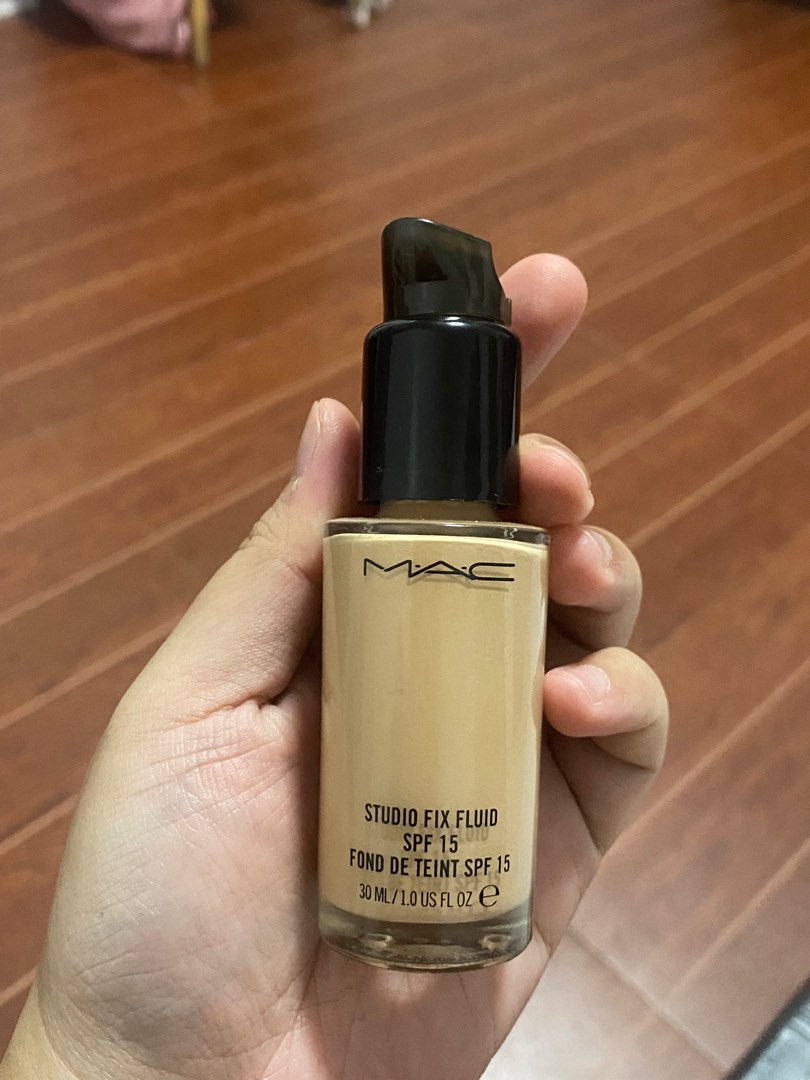 Mac Studio Fix Foundation NW20, Beauty & Personal Care, Face, Makeup on ...